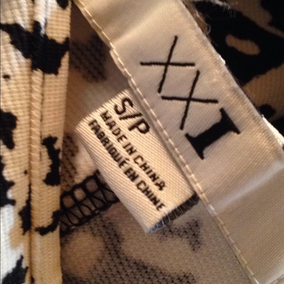 Forever 21 | Dresses | Xxi Size Small 34 Sleeves Black And Off White ...